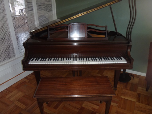 Small Baby Grand Piano | Groundworks